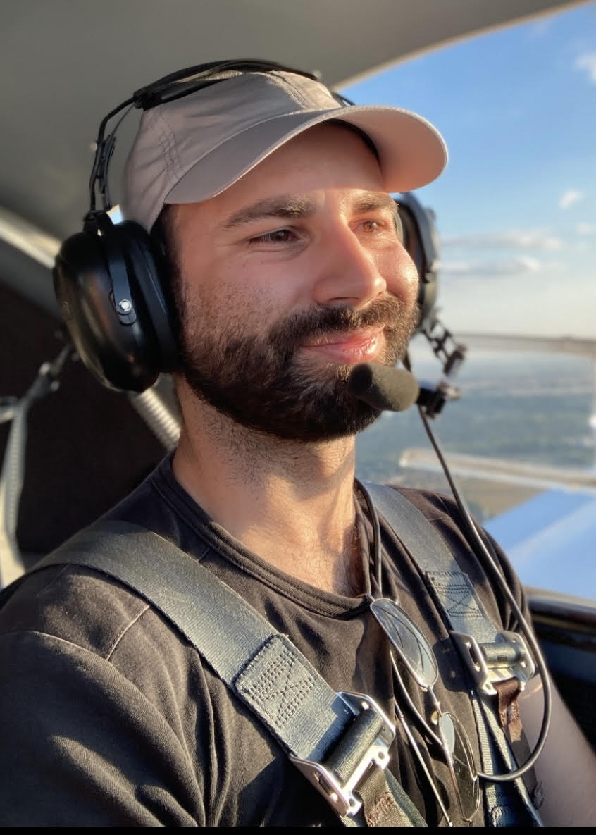 About Us - Easy Pilot